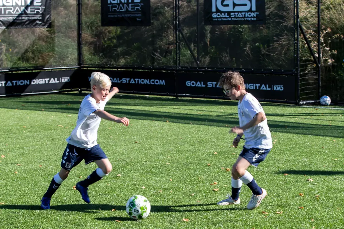 SPIL FODBOLD I VINTERFERIEN: TAG PÅ AGF CAMP