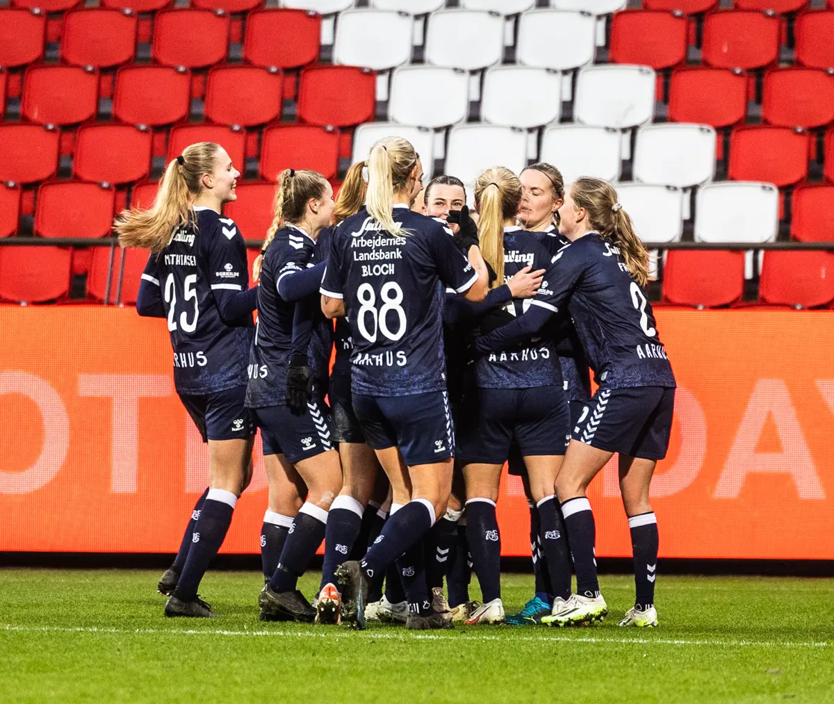 KAMPDAG FOR AGF KVINDEFODBOLD: SE POKAL-KVARTFINALE PÅ AGF TV