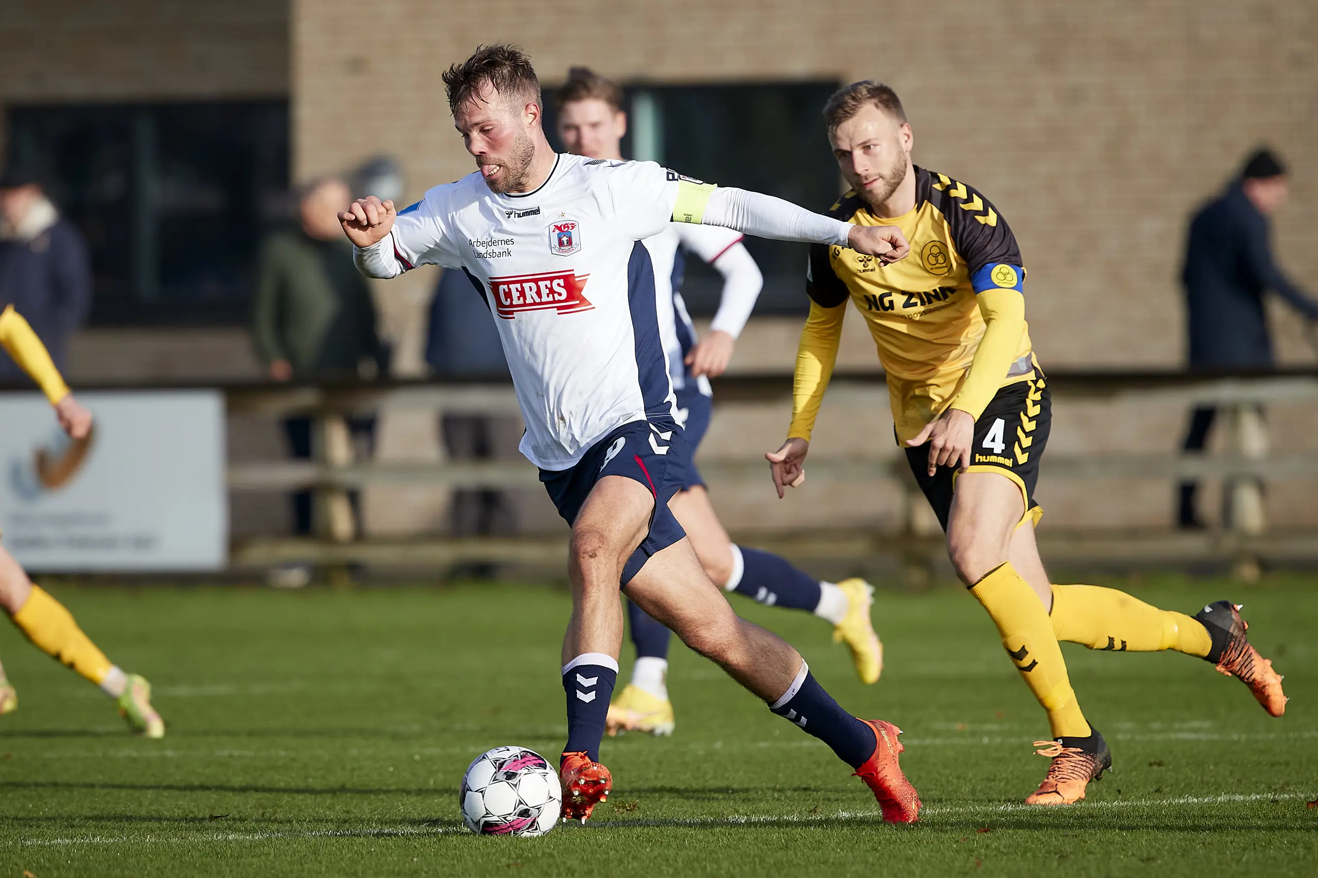 FODBOLD PÅ FREDENSVANG PÅ LØRDAG